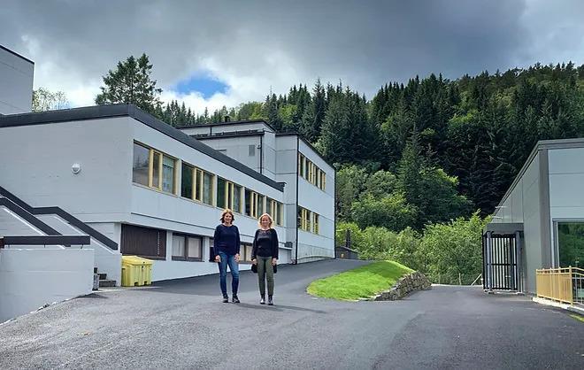 Hyllestad Skule - Hyllestad info